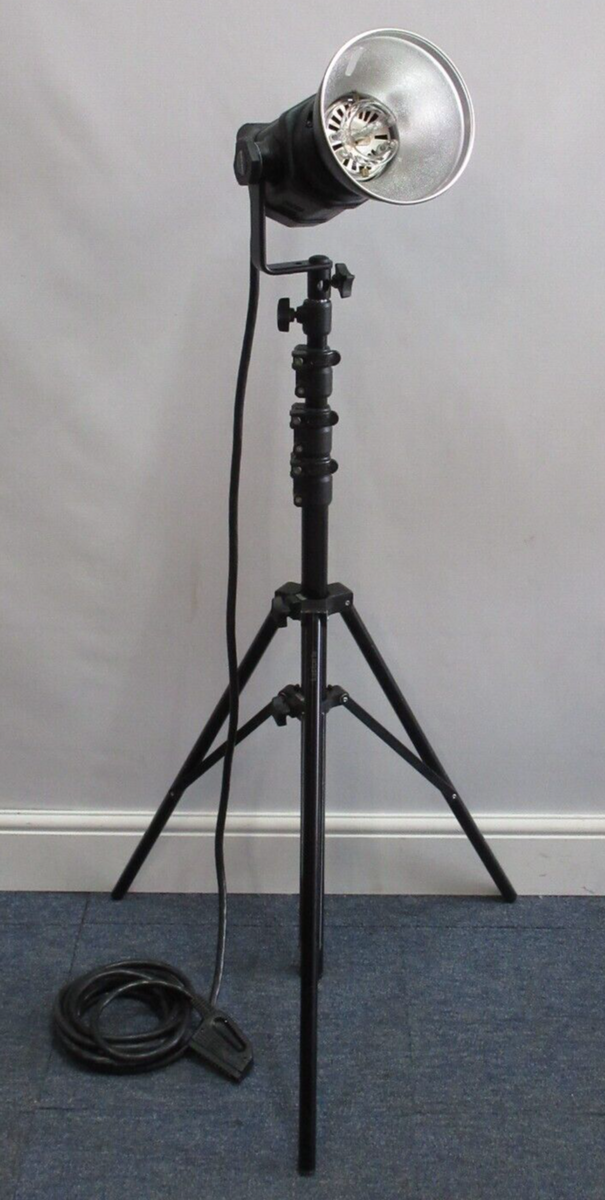 Bowens Creo BW7760 2400W/s 300W Modeling Professional Light Tripod Fla ...